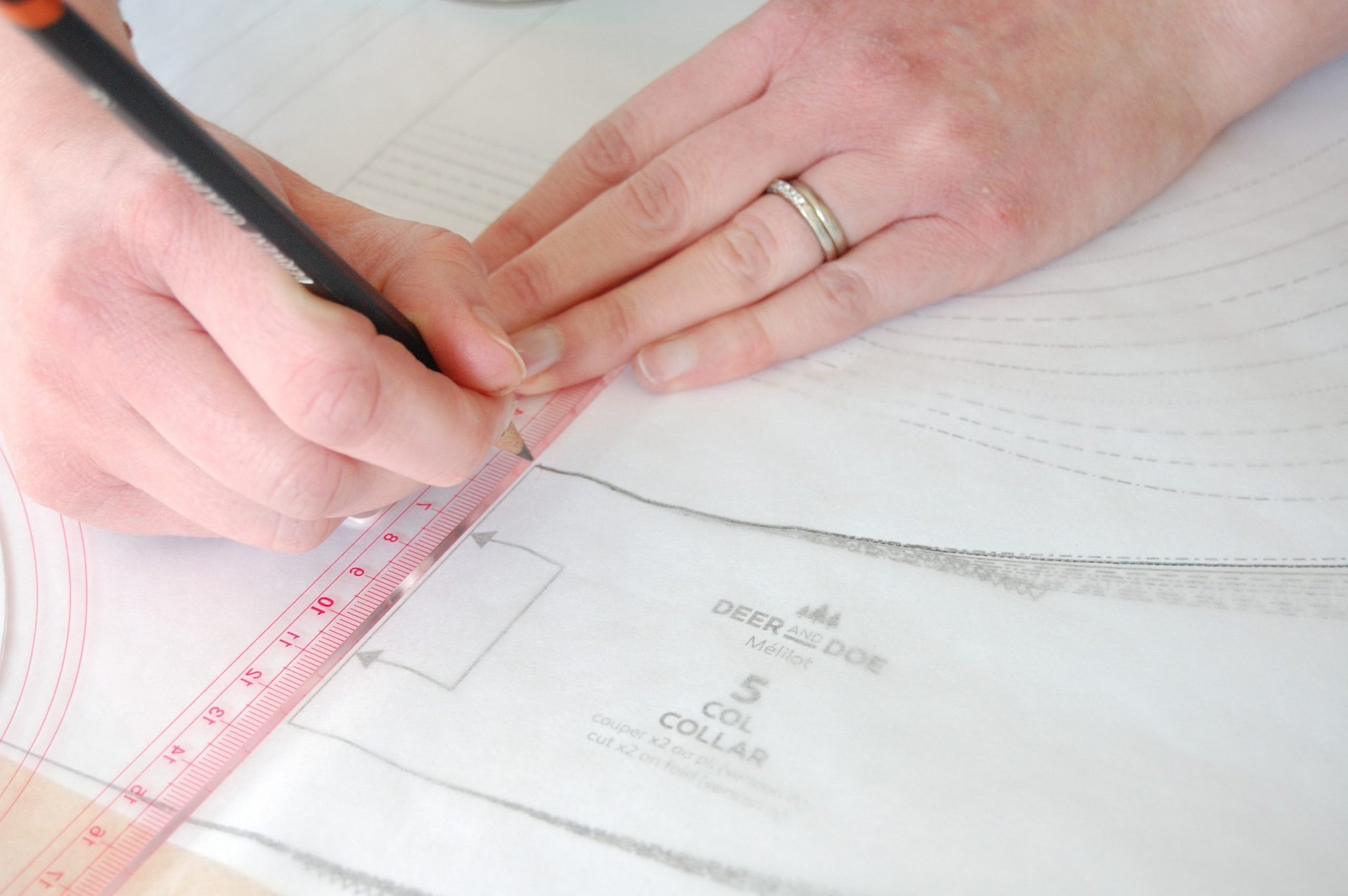 SWEDISH TRACKING PAPER 10M :: PATTERNTRACE– Ginger Twist Studio