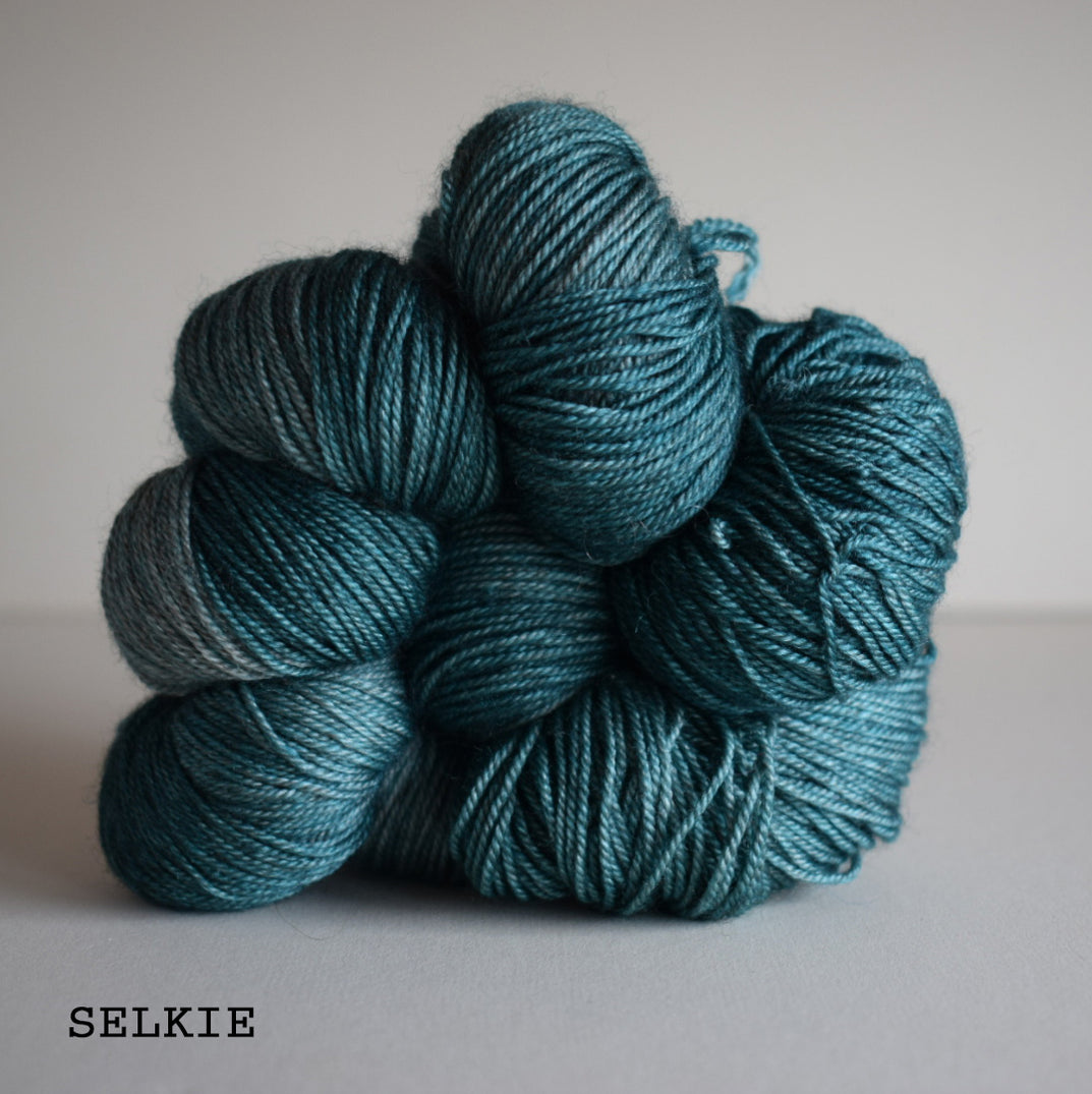 YAKETY-YAK 4PLY :: Merino Yak & Silk– Ginger Twist Studio